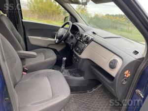 Blue Dacia Lodgy 2017 in Riga, with an engine capacity of 1.60 L and mileage of 0 thousand km for 4999 €, photo 9 on AUTOMOTO.COM.LV