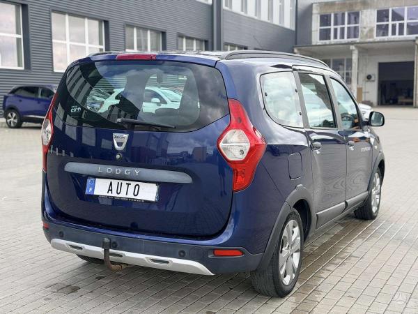 Blue Dacia Lodgy 2017 in Taurage, with an engine capacity of 1.46 L and mileage of 229 thousand km for 5999 €, photo 10 on AUTOMOTO.COM.LV