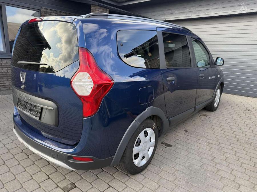 Blue Dacia Lodgy 2017 in Klaipeda, with an engine capacity of 1.46 L and mileage of 181 thousand km for 5600 €, photo 4 on AUTOMOTO.COM.LV