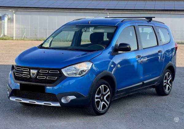 Zils Dacia Lodgy 2018 Panevēža, ar dzinēja tilpumu 1.46 L un nobraukumu 100 tūkst. km par 4999 €, foto 1 vietnē AUTOMOTO.COM.LV