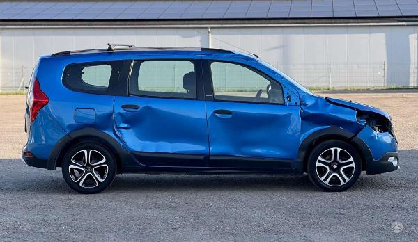 Zils Dacia Lodgy 2018 Panevēža, ar dzinēja tilpumu 1.46 L un nobraukumu 100 tūkst. km par 4999 €, foto 5 vietnē AUTOMOTO.COM.LV