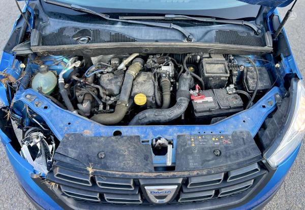 Zils Dacia Lodgy 2018 Panevēža, ar dzinēja tilpumu 1.46 L un nobraukumu 100 tūkst. km par 4999 €, foto 10 vietnē AUTOMOTO.COM.LV