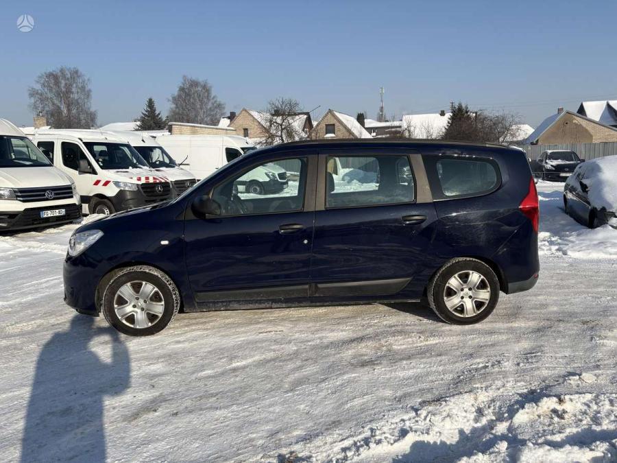 Blue Dacia Lodgy 2019 in Taurage, with an engine capacity of 1.46 L and mileage of 100 thousand km for 5000 €, photo 2 on AUTOMOTO.COM.LV
