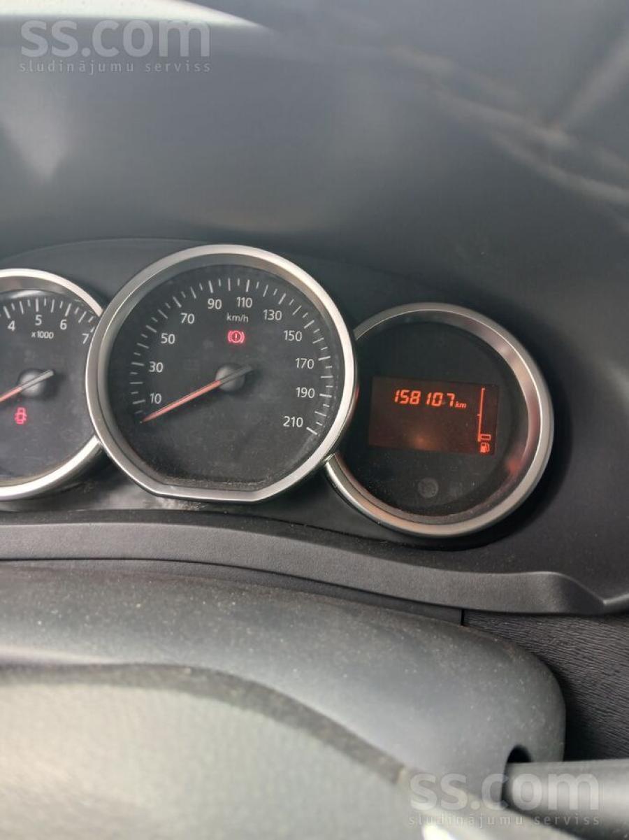 Zils Dacia Lodgy 2019 Rīga, ar dzinēja tilpumu 1.60 L un nobraukumu 158 tūkst. km par 7300 €, foto 15 vietnē AUTOMOTO.COM.LV
