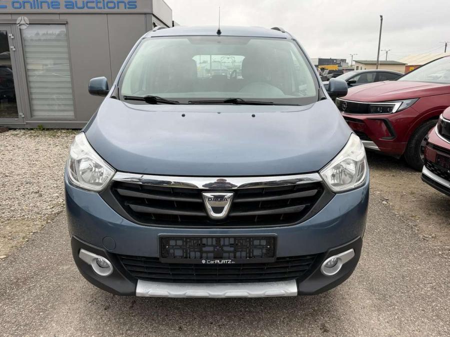 Blue Dacia Lodgy 2015 in Vilnius, with an engine capacity of 1.46 L and mileage of 250 thousand km for 5290 €, photo 5 on AUTOMOTO.COM.LV