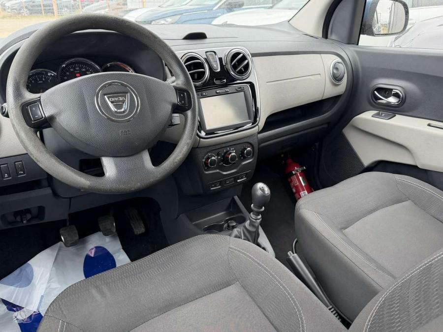Blue Dacia Lodgy 2015 in Vilnius, with an engine capacity of 1.46 L and mileage of 250 thousand km for 5290 €, photo 13 on AUTOMOTO.COM.LV