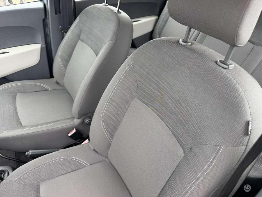Blue Dacia Lodgy 2015 in Vilnius, with an engine capacity of 1.46 L and mileage of 250 thousand km for 5290 €, photo 15 on AUTOMOTO.COM.LV