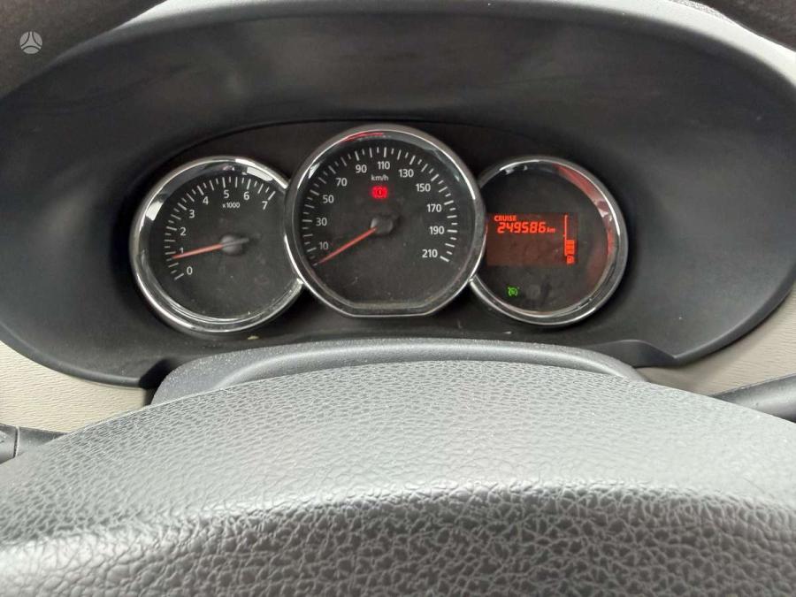 Blue Dacia Lodgy 2015 in Vilnius, with an engine capacity of 1.46 L and mileage of 250 thousand km for 5290 €, photo 19 on AUTOMOTO.COM.LV