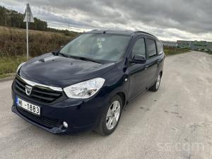 Blue Dacia Lodgy 2017 in Riga, with an engine capacity of 1.60 L and mileage of 255 thousand km for 5499 €, photo 1 on AUTOMOTO.COM.LV