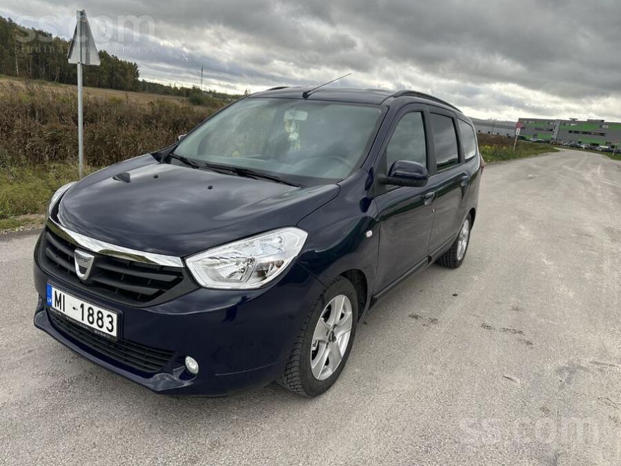 Blue Dacia Lodgy 2017 in Riga, with an engine capacity of 1.60 L and mileage of 255 thousand km for 5499 €, photo 1 on AUTOMOTO.COM.LV