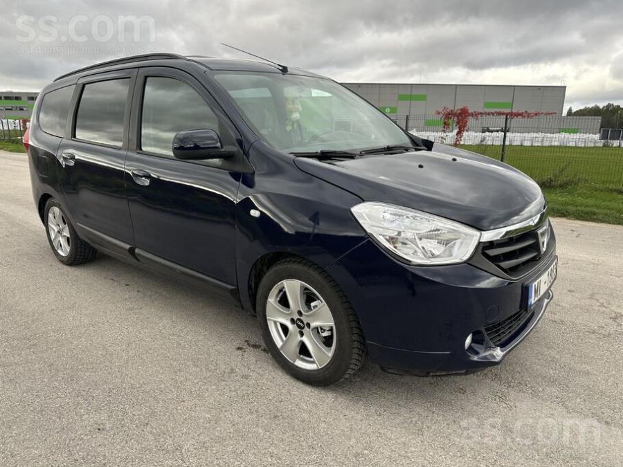 Blue Dacia Lodgy 2017 in Riga, with an engine capacity of 1.60 L and mileage of 255 thousand km for 5499 €, photo 3 on AUTOMOTO.COM.LV