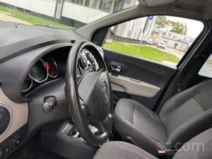 Blue Dacia Lodgy 2017 in Riga, with an engine capacity of 1.60 L and mileage of 255 thousand km for 5499 €, photo 13 on AUTOMOTO.COM.LV