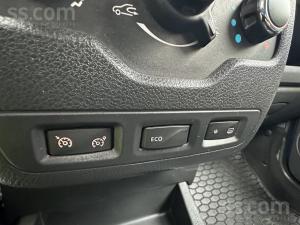 Blue Dacia Lodgy 2017 in Riga, with an engine capacity of 1.60 L and mileage of 255 thousand km for 5499 €, photo 16 on AUTOMOTO.COM.LV