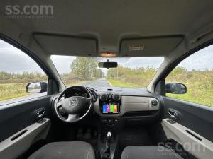 Blue Dacia Lodgy 2017 in Riga, with an engine capacity of 1.60 L and mileage of 255 thousand km for 5499 €, photo 20 on AUTOMOTO.COM.LV