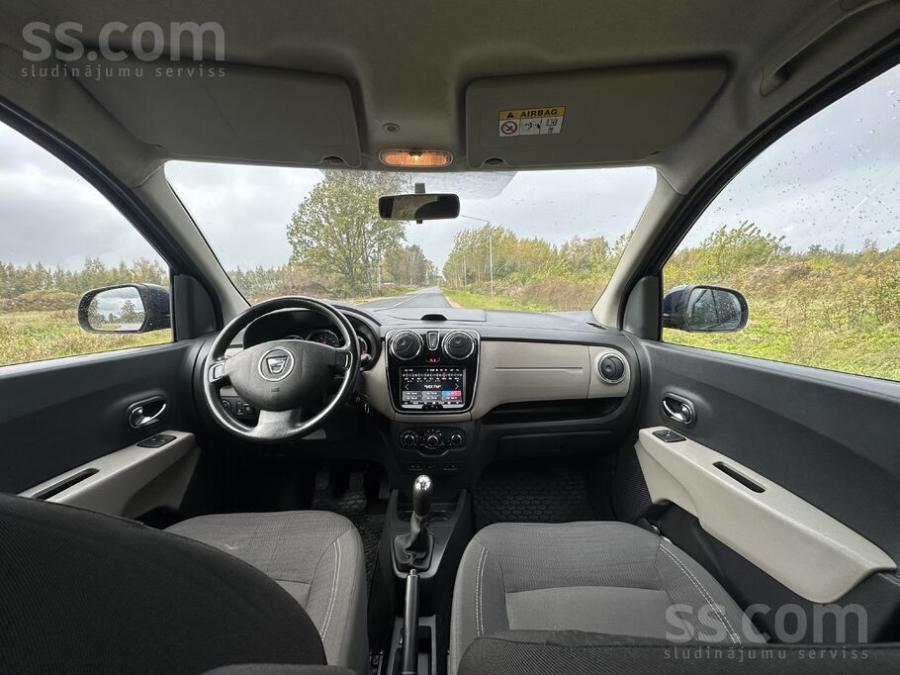 Blue Dacia Lodgy 2017 in Riga, with an engine capacity of 1.60 L and mileage of 255 thousand km for 5499 €, photo 21 on AUTOMOTO.COM.LV
