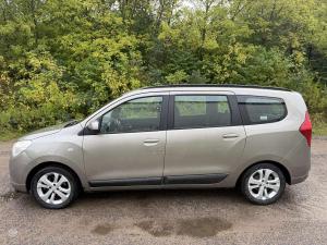 Brown Dacia Lodgy 2013 in Vilnius, with an engine capacity of 1.46 L and mileage of 327 thousand km for 2300 €, photo 8 on AUTOMOTO.COM.LV