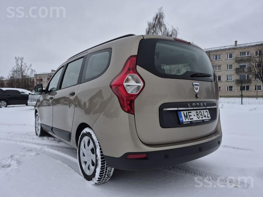 Brown Dacia Lodgy 2019 in Limbazi, with an engine capacity of 1.60 L and mileage of 18 thousand km for 8850 €, photo 11 on AUTOMOTO.COM.LV