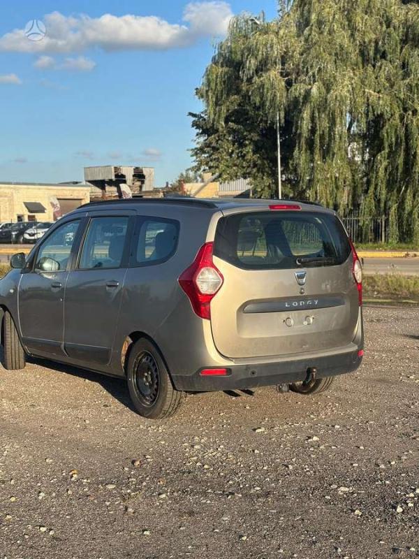 Brown Dacia Lodgy 2014 in Marijampole, with an engine capacity of 1.50 L and mileage of 287 thousand km for 2950 €, photo 5 on AUTOMOTO.COM.LV