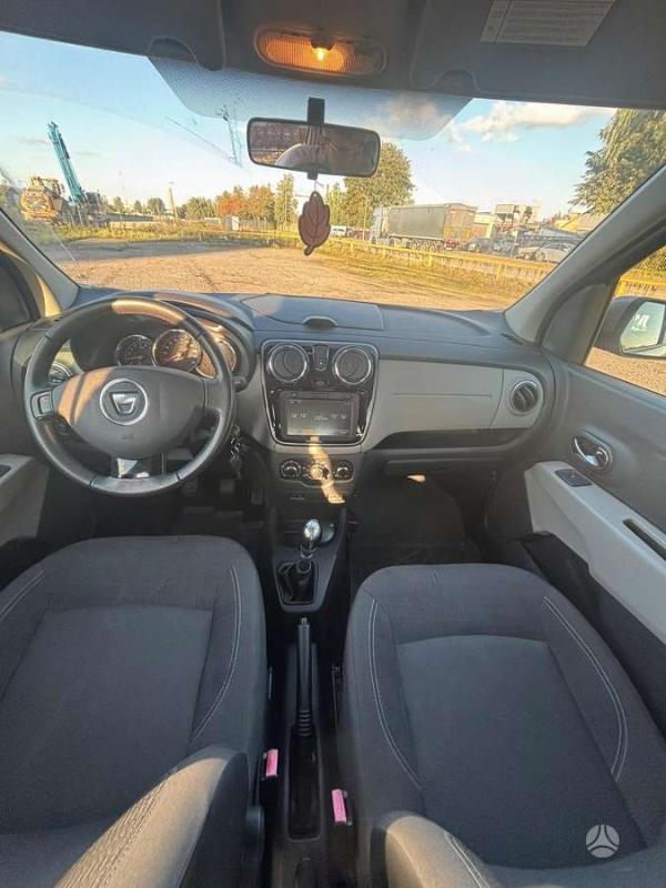 Brown Dacia Lodgy 2014 in Marijampole, with an engine capacity of 1.50 L and mileage of 287 thousand km for 2950 €, photo 6 on AUTOMOTO.COM.LV