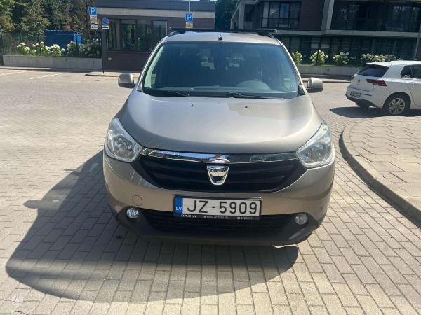 Brūns Dacia Lodgy 2015 Viļņa, ar dzinēja tilpumu 1.60 L un nobraukumu 263 tūkst. km par 3800 €, foto 2 vietnē AUTOMOTO.COM.LV