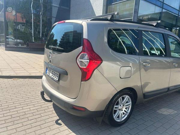 Brūns Dacia Lodgy 2015 Viļņa, ar dzinēja tilpumu 1.60 L un nobraukumu 263 tūkst. km par 3800 €, foto 5 vietnē AUTOMOTO.COM.LV