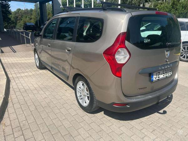 Brūns Dacia Lodgy 2015 Viļņa, ar dzinēja tilpumu 1.60 L un nobraukumu 263 tūkst. km par 3800 €, foto 7 vietnē AUTOMOTO.COM.LV