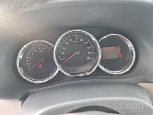 Pelēks Dacia Lodgy 2013 Cēsis, ar dzinēja tilpumu 1.20 L un nobraukumu 211 tūkst. km par 3950 €, foto 8 vietnē AUTOMOTO.COM.LV