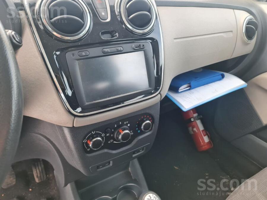 Pelēks Dacia Lodgy 2013 Cēsis, ar dzinēja tilpumu 1.20 L un nobraukumu 211 tūkst. km par 3950 €, foto 9 vietnē AUTOMOTO.COM.LV