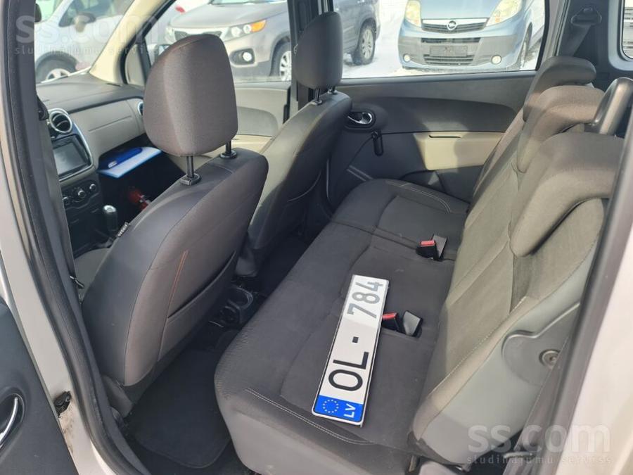 Pelēks Dacia Lodgy 2013 Cēsis, ar dzinēja tilpumu 1.20 L un nobraukumu 211 tūkst. km par 3950 €, foto 10 vietnē AUTOMOTO.COM.LV