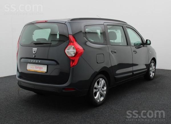 Dacia Lodgy 2014 Rīga vietnē Pelēks Dacia Lodgy 2014 Rīga, ar dzinēja tilpumu 1.20 L un nobraukumu 250 tūkst. km par 1500 €, foto 4 vietnē AUTOMOTO.COM.LV