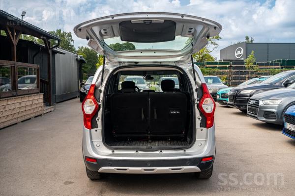 Grey Dacia Lodgy 2016 in Riga, with an engine capacity of 1.20 L and mileage of 0 thousand km for 5250 €, photo 10 on AUTOMOTO.COM.LV