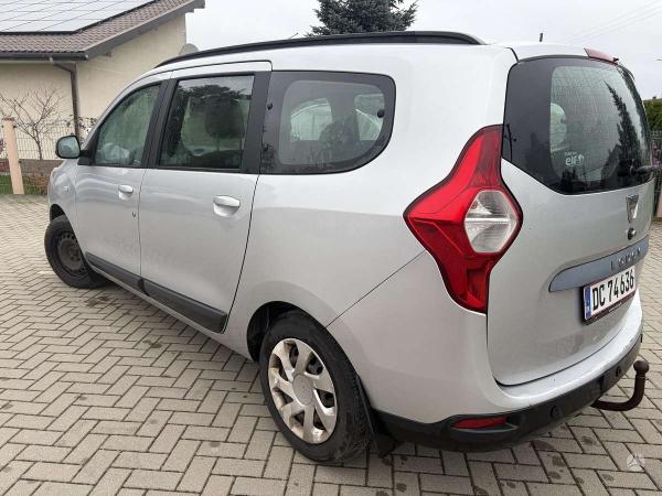 Grey Dacia Lodgy 2016 in Taurage, with an engine capacity of 1.46 L and mileage of 253 thousand km for 3650 €, photo 5 on AUTOMOTO.COM.LV