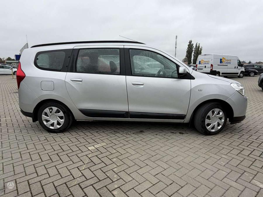 Pelēks Dacia Lodgy 2016 Tauragė, ar dzinēja tilpumu 1.46 L un nobraukumu 253 tūkst. km par 3650 €, foto 6 vietnē AUTOMOTO.COM.LV