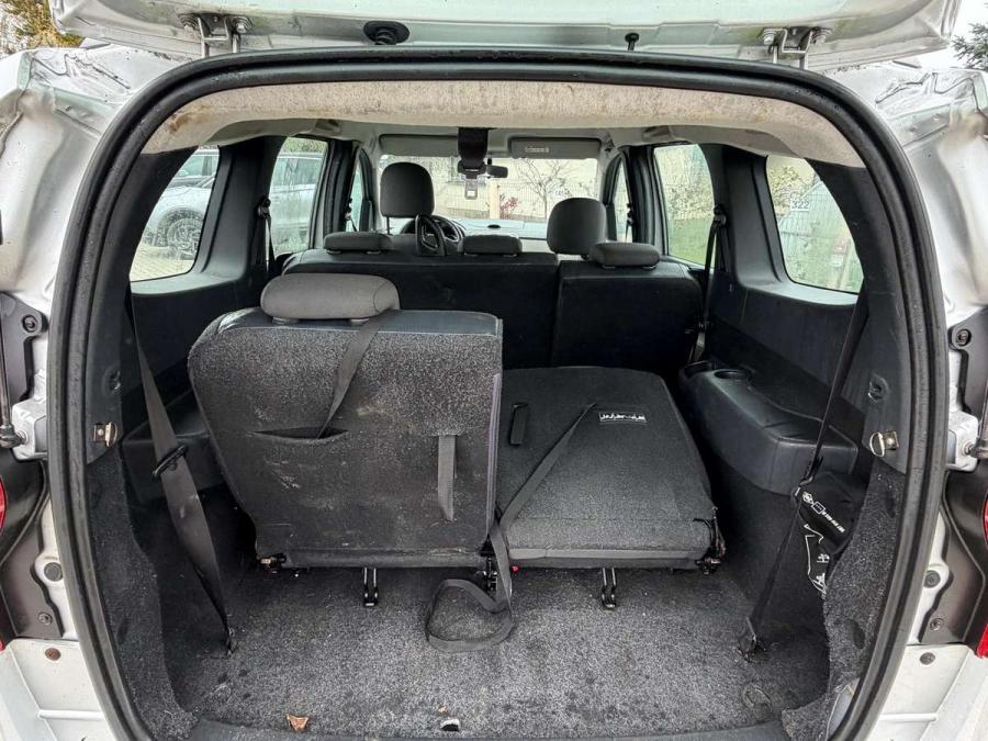 Pelēks Dacia Lodgy 2016 Tauragė, ar dzinēja tilpumu 1.46 L un nobraukumu 253 tūkst. km par 3650 €, foto 11 vietnē AUTOMOTO.COM.LV