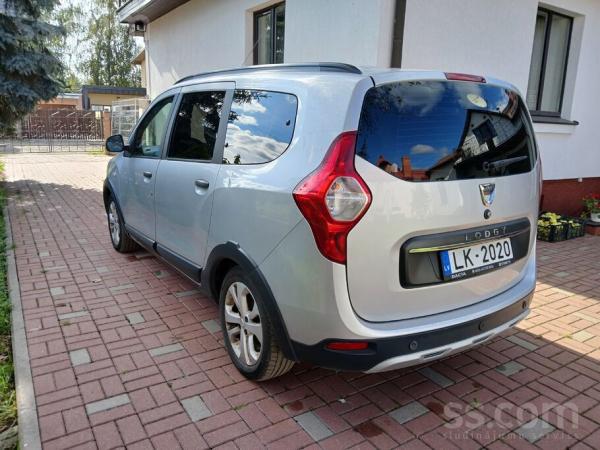Grey Dacia Lodgy 2018 in Riga, with an engine capacity of 1.50 L and mileage of 169 thousand km for 5600 €, photo 3 on AUTOMOTO.COM.LV