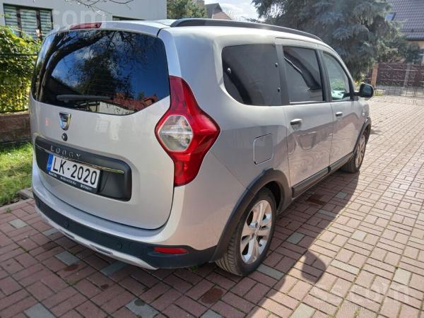 Grey Dacia Lodgy 2018 in Riga, with an engine capacity of 1.50 L and mileage of 169 thousand km for 5000 €, photo 1 on AUTOMOTO.COM.LV