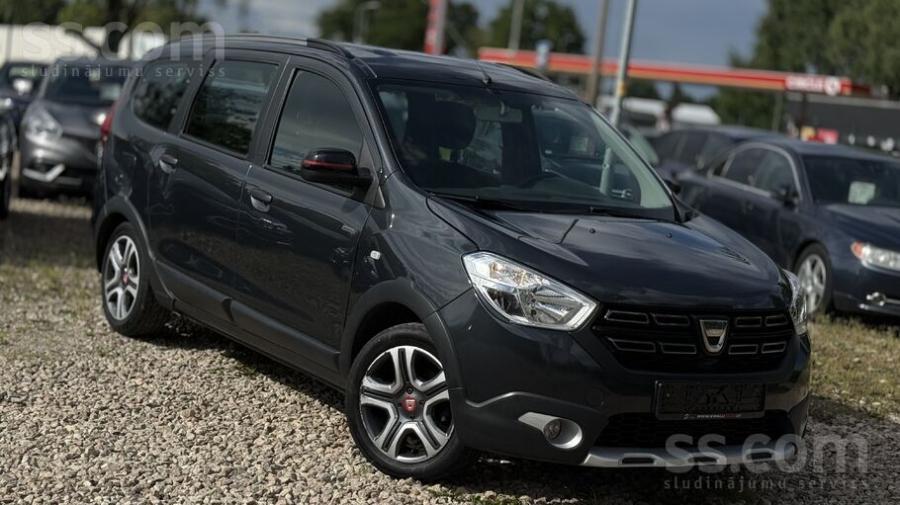 Grey Dacia Lodgy 2019 in Jelgava, with an engine capacity of 1.30 L and mileage of 124 thousand km for 6590 €, photo 1 on AUTOMOTO.COM.LV