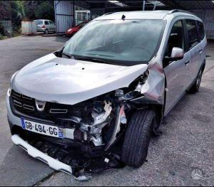 Grey Dacia Lodgy 2021 in Taurage, with an engine capacity of 1.46 L and mileage of 45 thousand km for 4590 €, photo 3 on AUTOMOTO.COM.LV