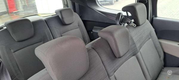 Grey Dacia Lodgy 2012 in Taurage, with an engine capacity of 1.50 L and mileage of 285 thousand km for 2600 €, photo 3 on AUTOMOTO.COM.LV