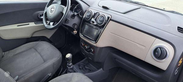 Grey Dacia Lodgy 2012 in Taurage, with an engine capacity of 1.50 L and mileage of 285 thousand km for 2600 €, photo 4 on AUTOMOTO.COM.LV