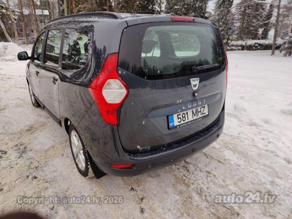 Pelēks Dacia Lodgy 2013 Saku, ar dzinēja tilpumu 1.50 L un nobraukumu 67 tūkst. km par 3300 €, foto 5 vietnē AUTOMOTO.COM.LV