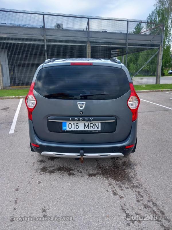 Grey Dacia Lodgy 2017 in Tallinn, with an engine capacity of 1.60 L and mileage of 190 thousand km for 6000 €, photo 5 on AUTOMOTO.COM.LV