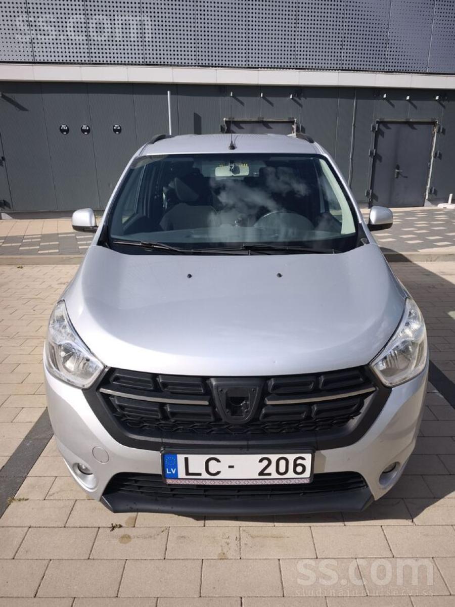 Grey Dacia Lodgy 2017 in Riga, with an engine capacity of 1.40 L and mileage of 135 thousand km for 6000 €, photo 4 on AUTOMOTO.COM.LV