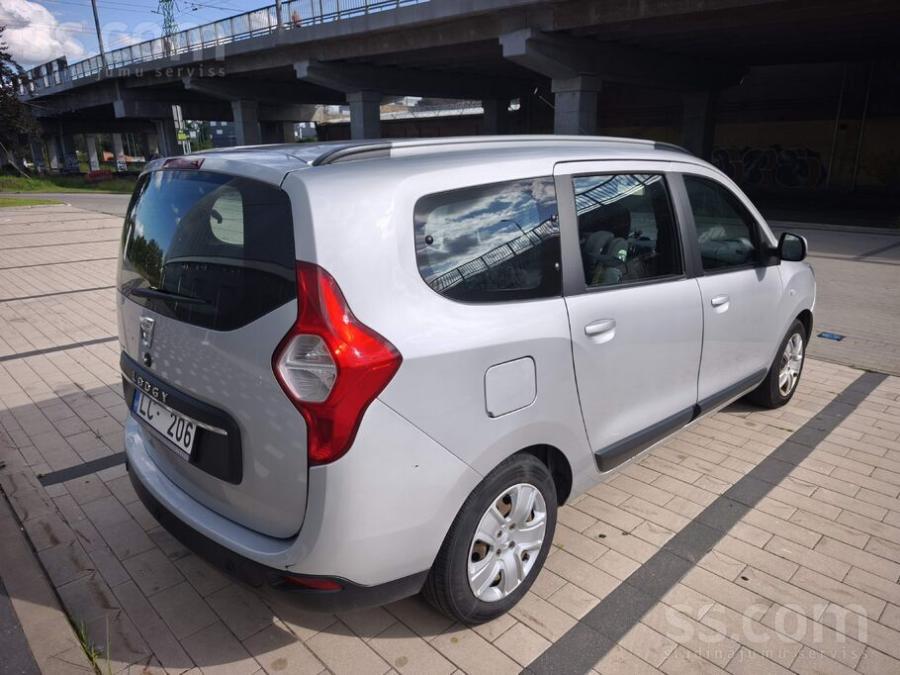 Grey Dacia Lodgy 2017 in Riga, with an engine capacity of 1.40 L and mileage of 135 thousand km for 6000 €, photo 6 on AUTOMOTO.COM.LV