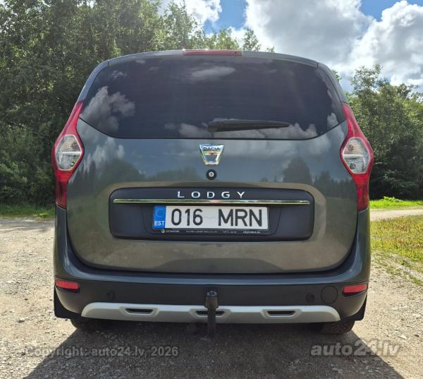 Grey Dacia Lodgy 2017 in Tallinn, with an engine capacity of 1.60 L and mileage of 188 thousand km for 5990 €, photo 7 on AUTOMOTO.COM.LV