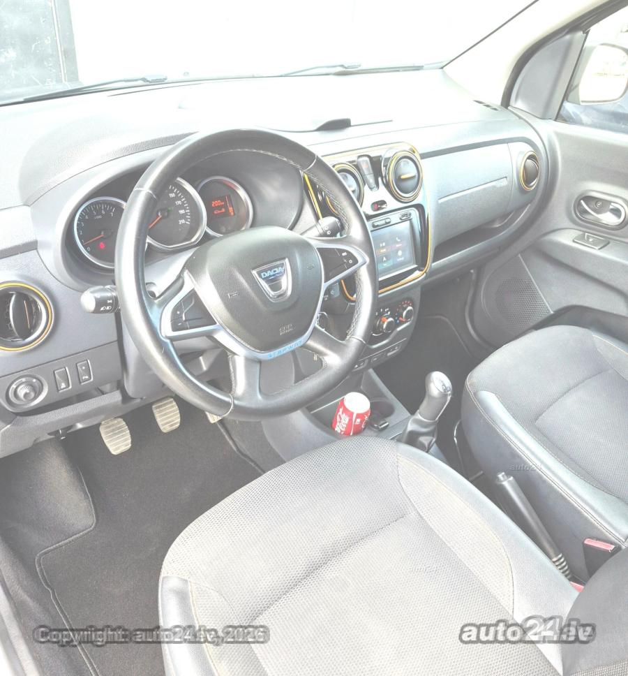 Grey Dacia Lodgy 2017 in Tallinn, with an engine capacity of 1.60 L and mileage of 188 thousand km for 5990 €, photo 10 on AUTOMOTO.COM.LV