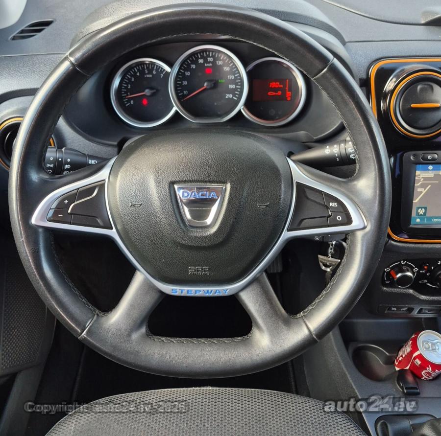 Grey Dacia Lodgy 2017 in Tallinn, with an engine capacity of 1.60 L and mileage of 188 thousand km for 5990 €, photo 20 on AUTOMOTO.COM.LV