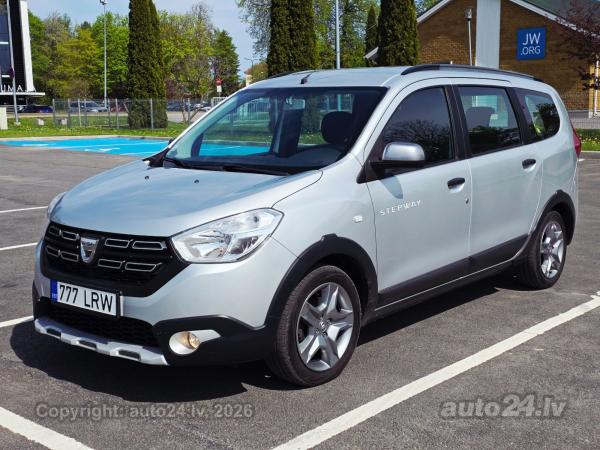 Pelēks Dacia Lodgy 2018 Narva, ar dzinēja tilpumu 1.20 L un nobraukumu 133 tūkst. km par 8000 €, foto 2 vietnē AUTOMOTO.COM.LV
