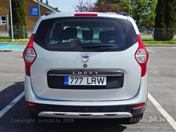 Pelēks Dacia Lodgy 2018 Narva, ar dzinēja tilpumu 1.20 L un nobraukumu 133 tūkst. km par 8000 €, foto 5 vietnē AUTOMOTO.COM.LV