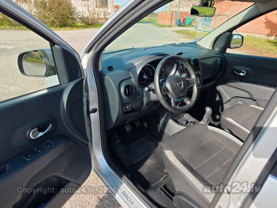 Pelēks Dacia Lodgy 2018 Narva, ar dzinēja tilpumu 1.20 L un nobraukumu 133 tūkst. km par 8000 €, foto 12 vietnē AUTOMOTO.COM.LV